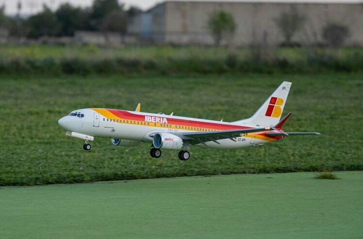Custom Freewing AL37 Airliner Livery Pictures! - Hobby Squawk RC Forum ...